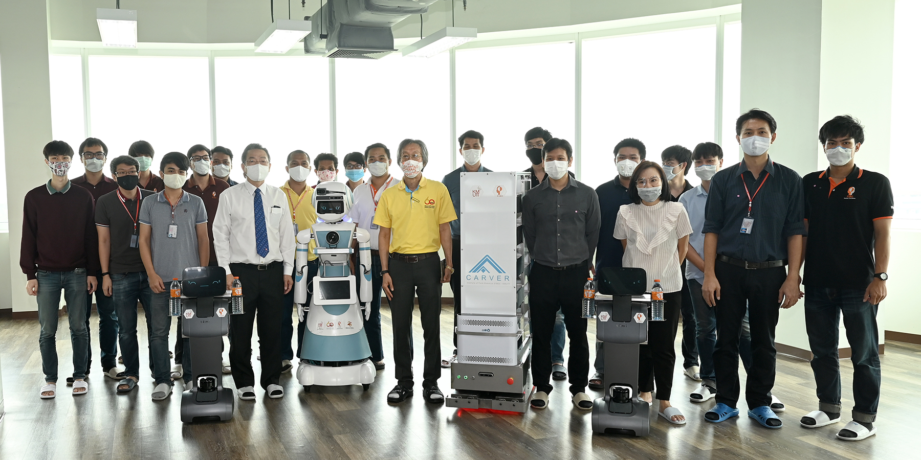 MCOT ทำข่าวระบบหุ่นยนต์ช่วยบุคลากรทางการแพทย์ มหาวิทยาลัยเทคโนโลยีพระ ...